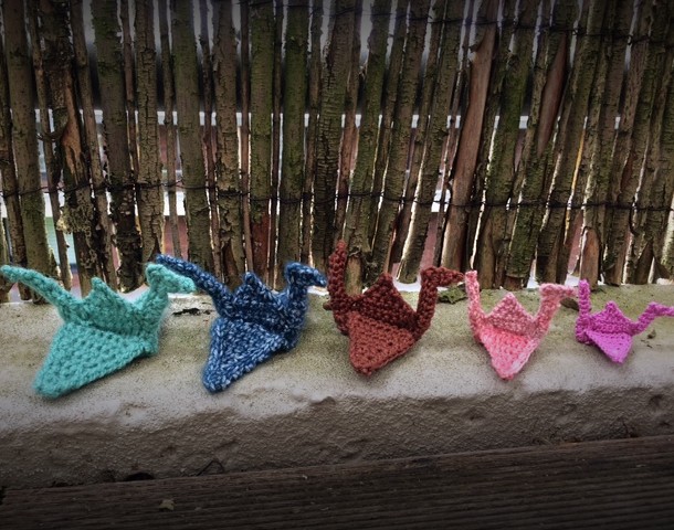 Free pattern : Crocheted Origami Cranes…
