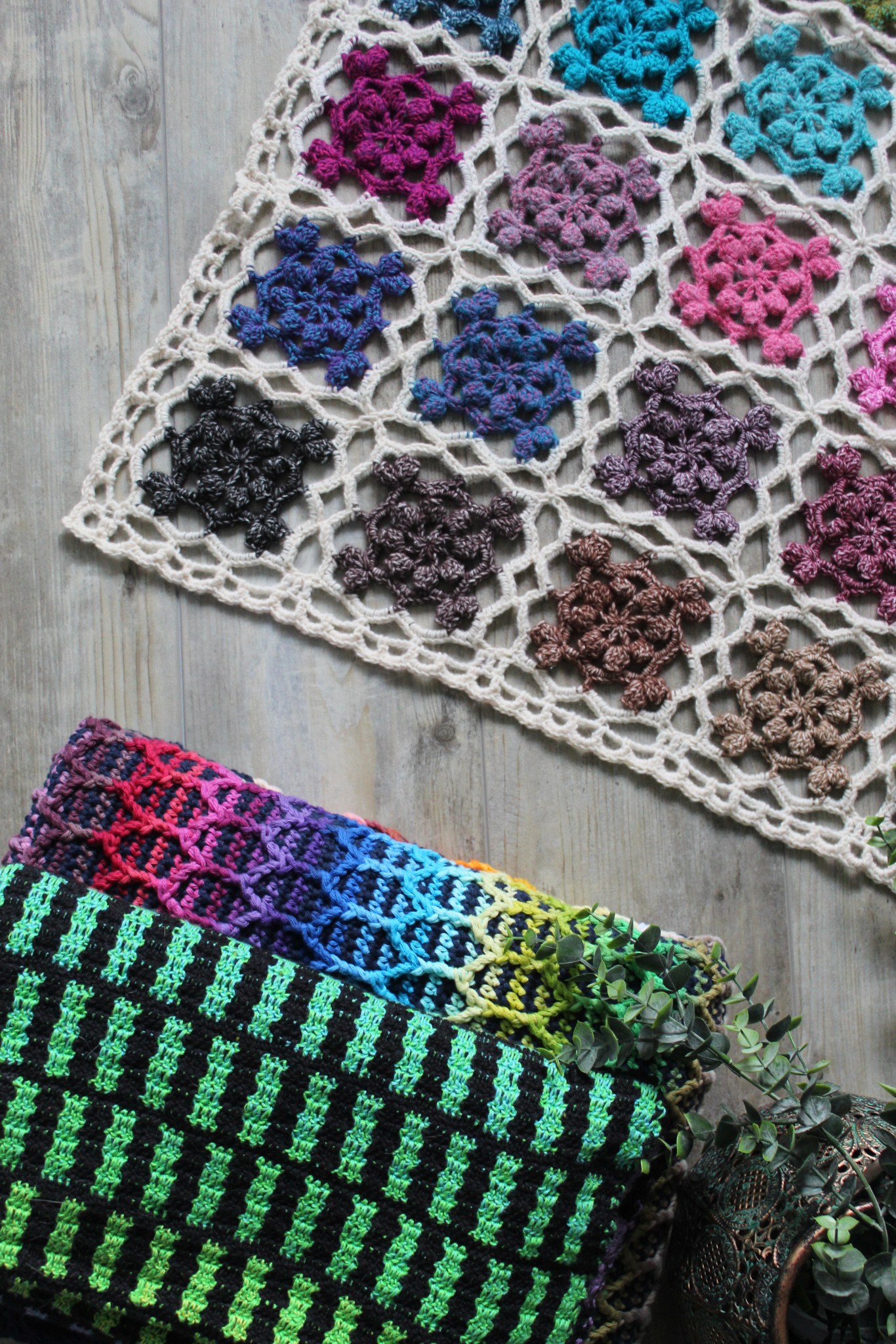 Arabeska is out now (free pattern)…